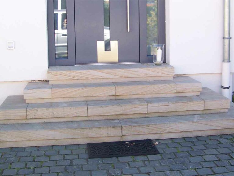 Blockstufen aus Haardter Sandstein – Hanbuch